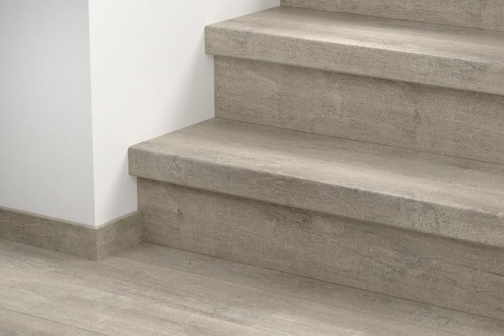 QUICK STEP - Couvre-marche Quick-Step Chêne Venise gris 59 x 79 x 1330 ...