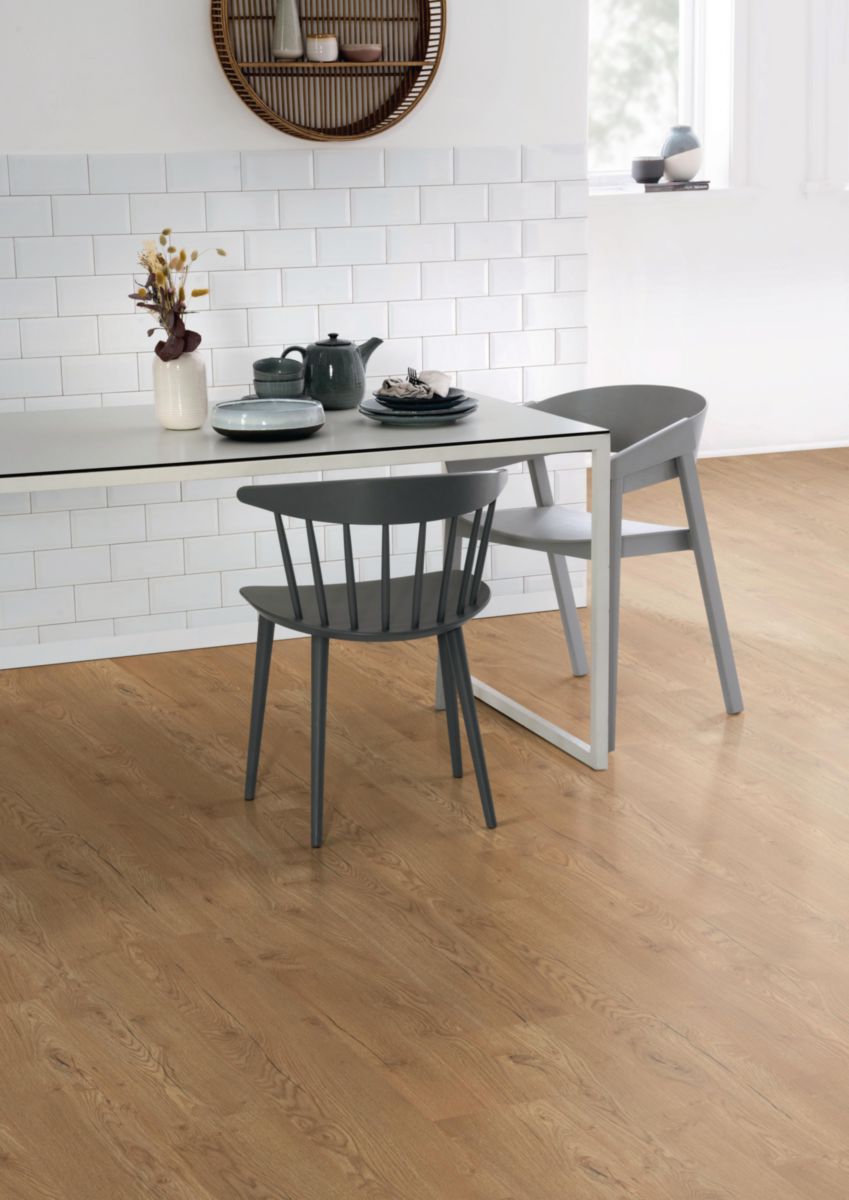 EGGER - Sol stratifié Classic EPL144 - 8x193x1292 mm - Chêne d'Olchon miel - classe 32 - 4 ...