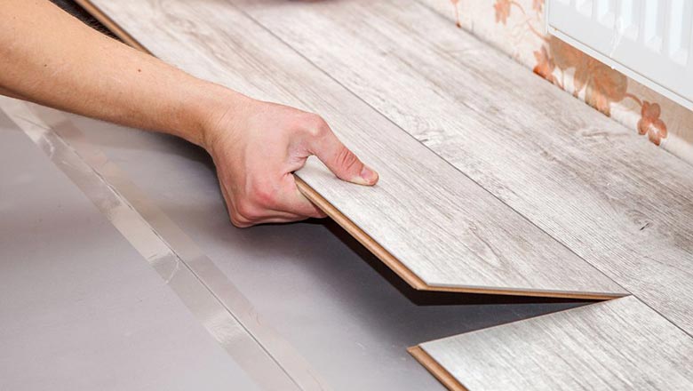 Comment poser du parquet contrecollé clipsé ? | Dispano