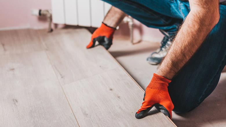 Comment poser du sol stratifié dans un couloir et dans une chambre ? | Dispano