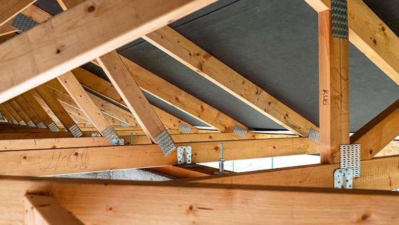 Comment fixer un sabot de charpente ? | Dispano