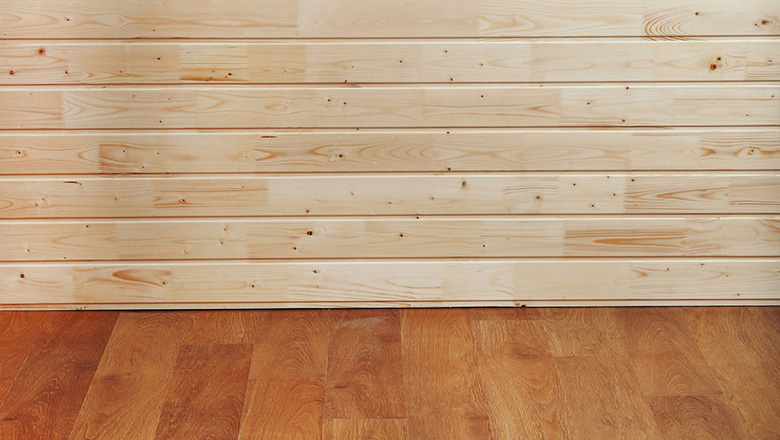 Comment coller du lambris bois sur un mur ? | Dispano