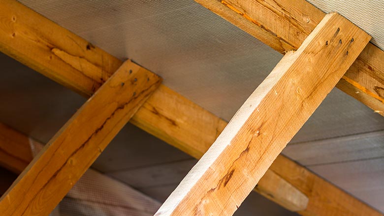 Comment poser une charpente traditionnelle ? | Dispano