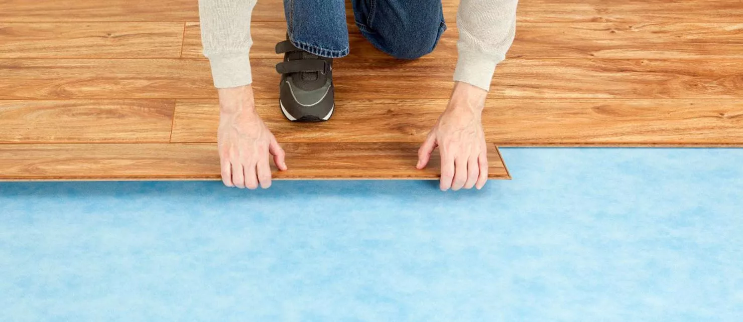 EGGER - Sol stratifié Classic 4 chanfreins 8/32 Aqua+ EPL159 chêne ...